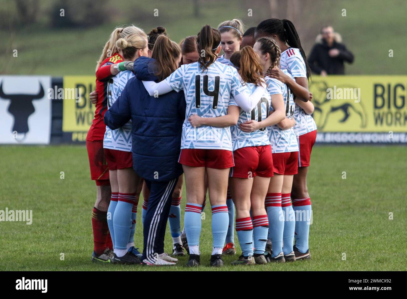 Liversedge hi-res stock photography and images - Alamy