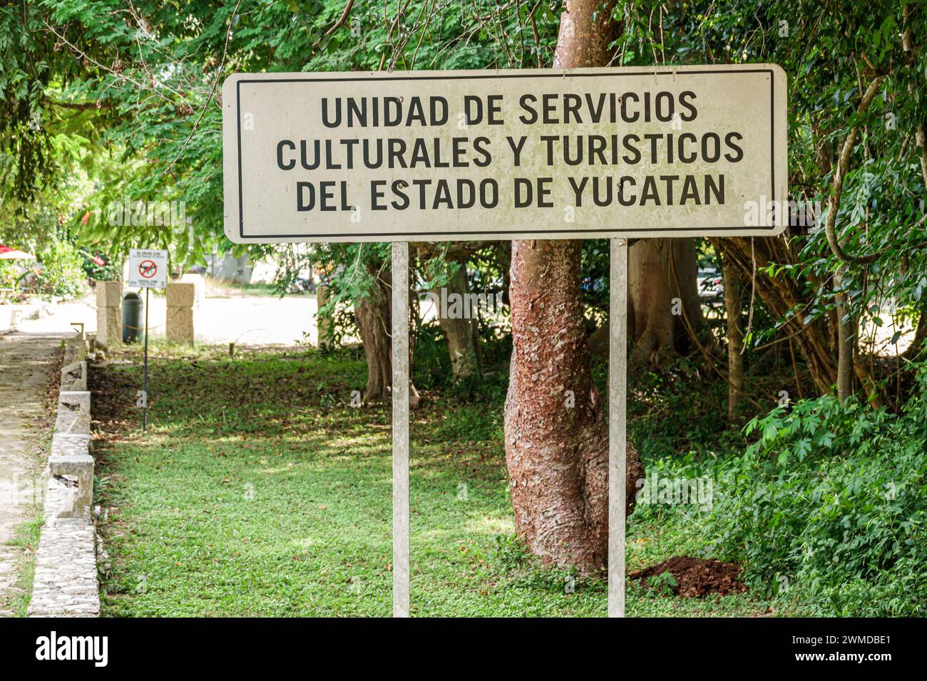 Uxmal sign information hi-res stock photography and images - Alamy