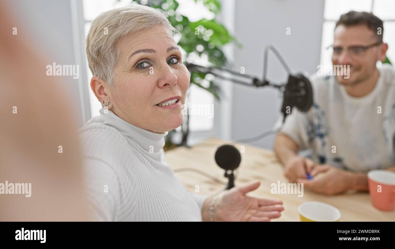 Radio host interviewing a guest hi-res stock photography and images - Alamy
