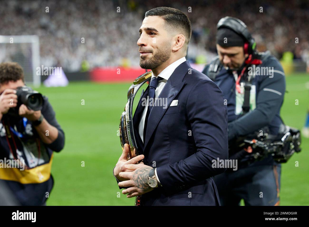 Madrid, Madrid, Spain. 25th Feb, 2024. Spanish boxer Ilia Topuria ...
