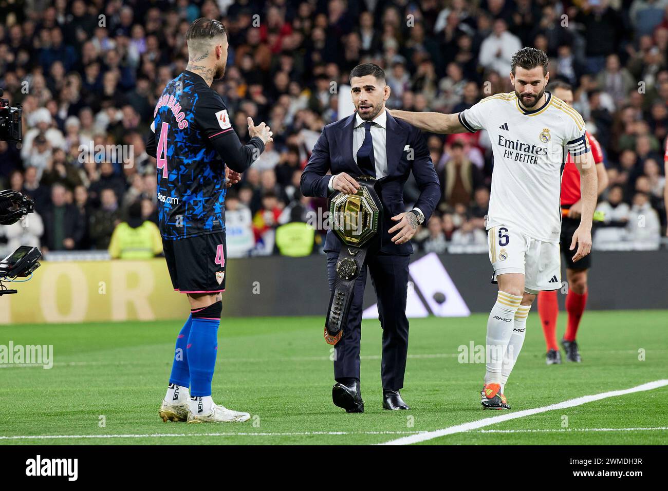 Madrid, Madrid, Spain. 25th Feb, 2024. Spanish boxer Ilia Topuria ...