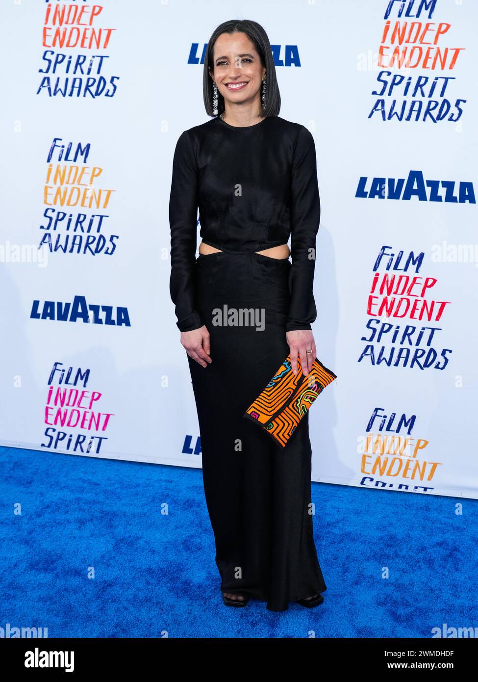 Los Angeles, USA. 25th Feb, 2024. Laura Tomaselli walking on the red ...