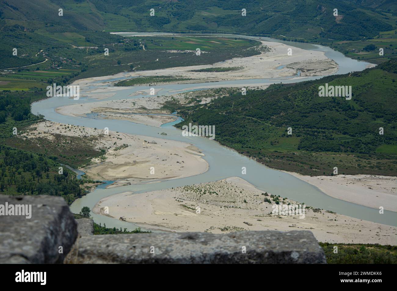 Die Vjosa, Europas letzter ungezähmter Fluss von der Quelle bis zur ...