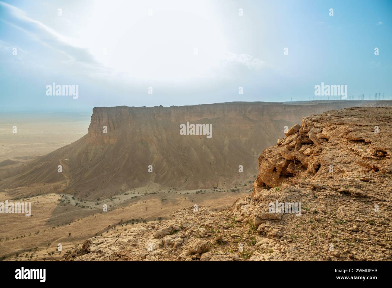 The Jabal Tuwaiq Mountains, with arid desert below, landscape panorama ...