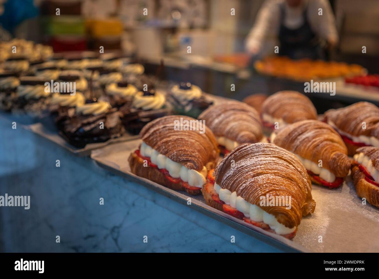 Bakery window display hi-res stock photography and images - Alamy