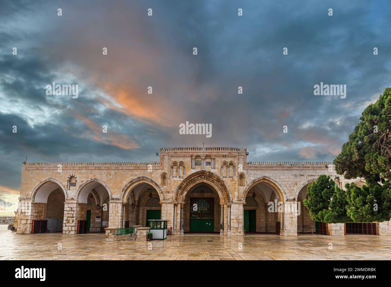 Al-Aqsa Mosque in the old city of Jerusalem, Israel Al-Aqsa Mosque in ...