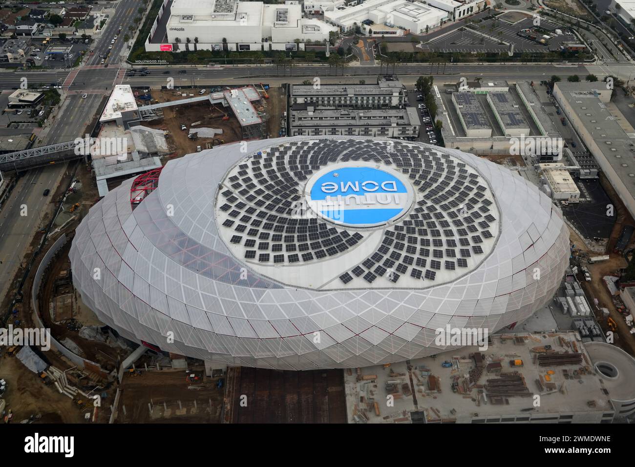 Los angeles intuit dome aerial hi-res stock photography and images - Alamy