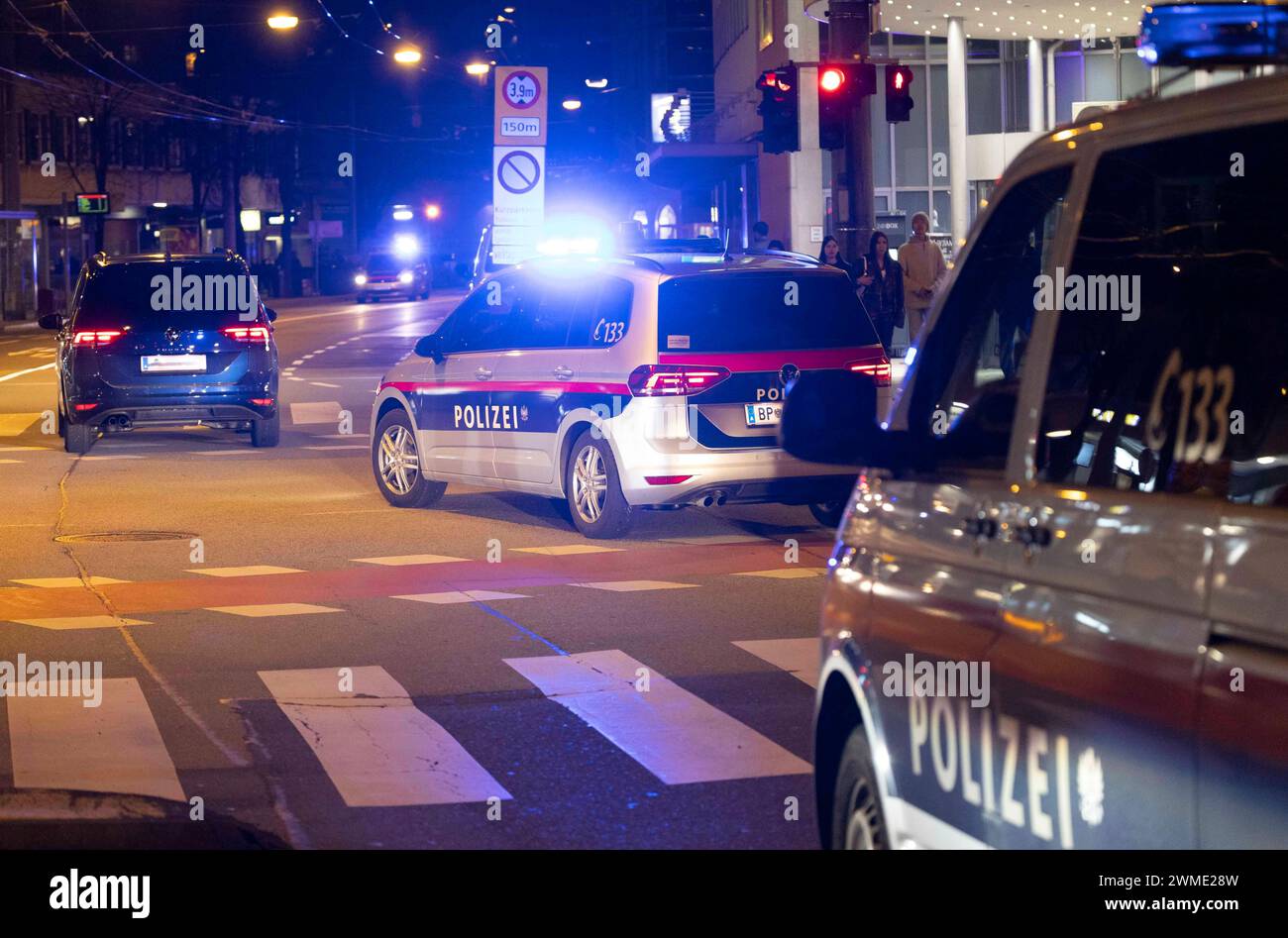 25.02.2024, Salzburg, AUT, Unterwegs in Salzburg, Themenbild ...