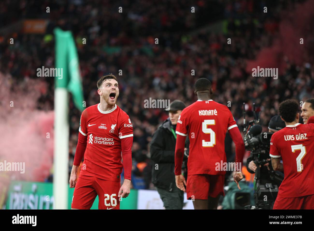 Andy robertson liverpool celebrates hi-res stock photography and images ...