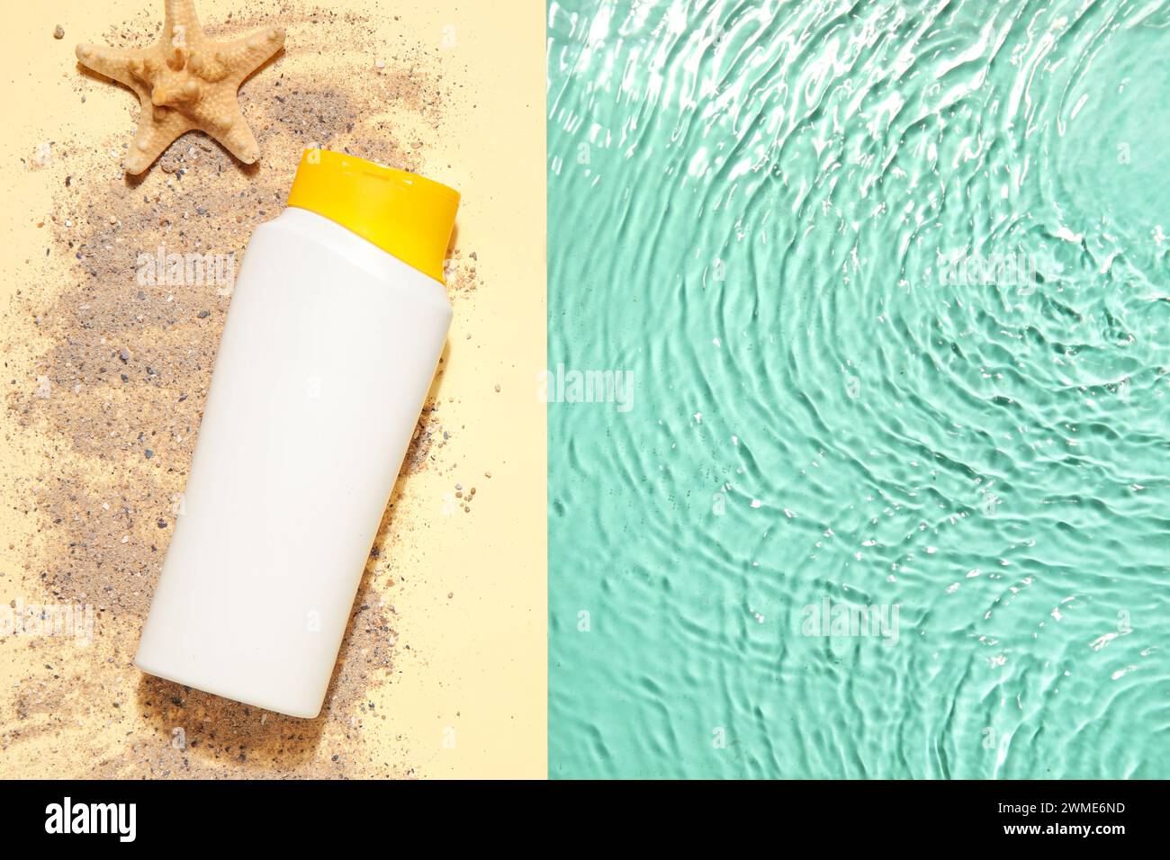 Bottle with sunscreen cream on edge of swimming pool Stock Photo - Alamy