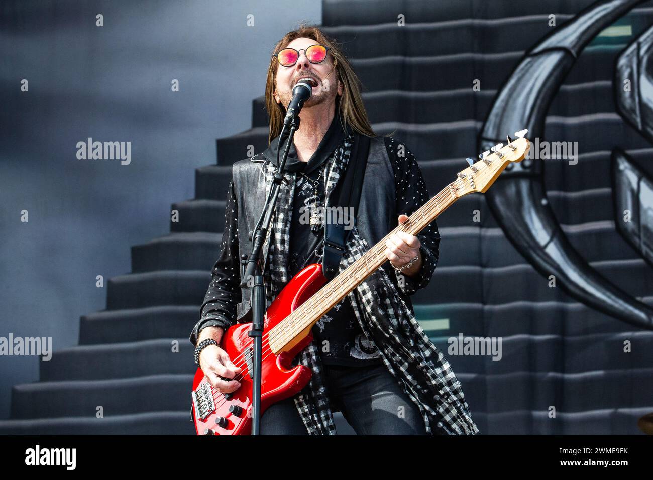 The musician ricky phillips hi-res stock photography and images - Alamy