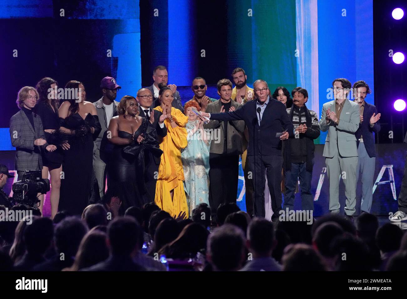 Alan Barinholtz, center, and the ensemble cast of "Jury Duty" accept ...