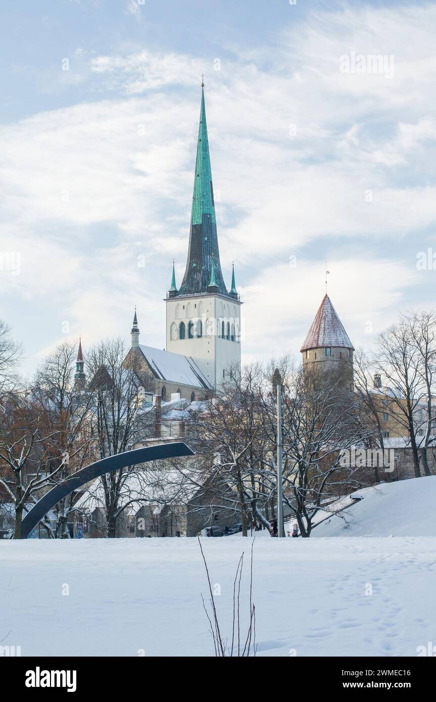 Medieval snow hi-res stock photography and images - Alamy