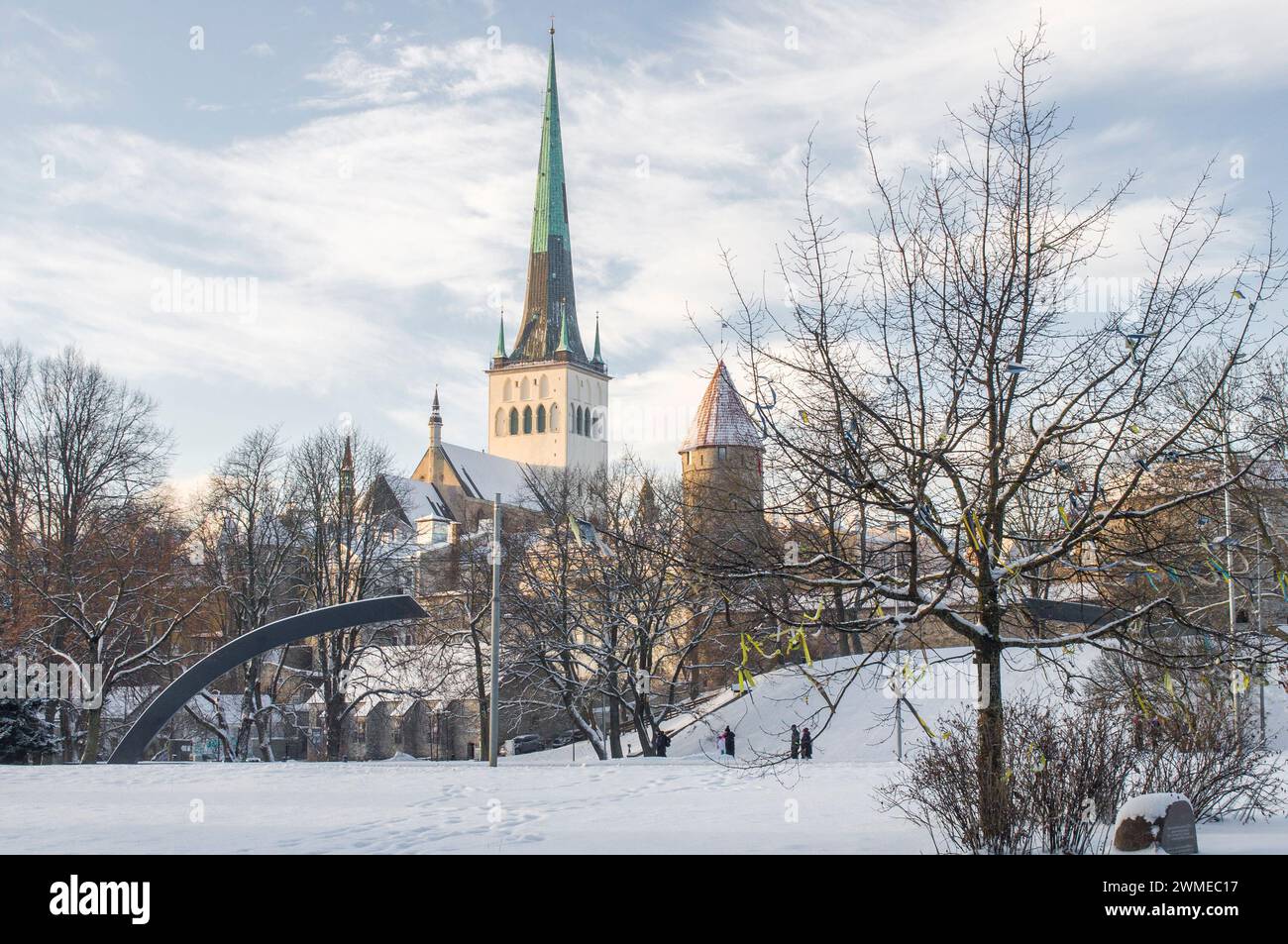 Medieval snow hi-res stock photography and images - Alamy