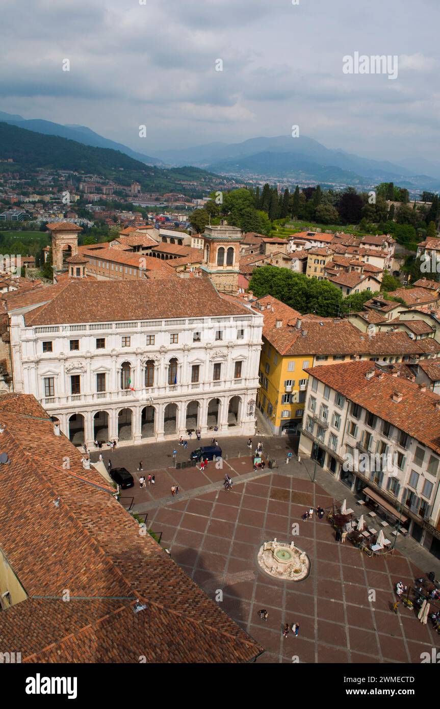 Aerial view of Bergamo city - Old town Stock Photo - Alamy