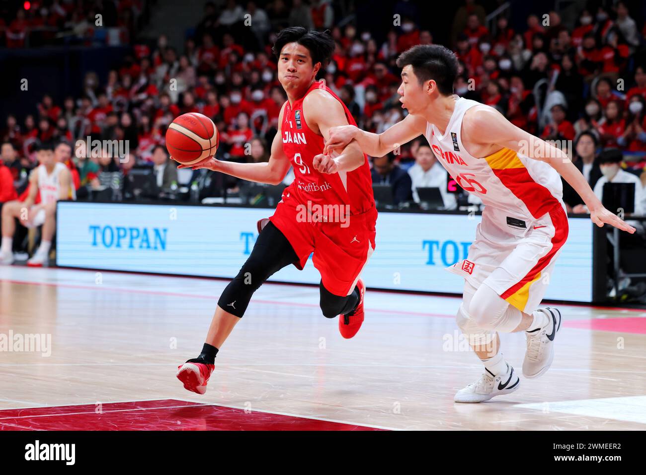 Ariake Coliseum, Tokyo, Japan. 25th Feb, 2024. (L-R) Hirotaka Yoshii ...