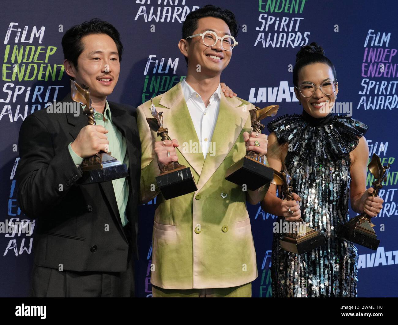 Lee sung jin kommt an -Fotos und -Bildmaterial in hoher Auflösung – Alamy