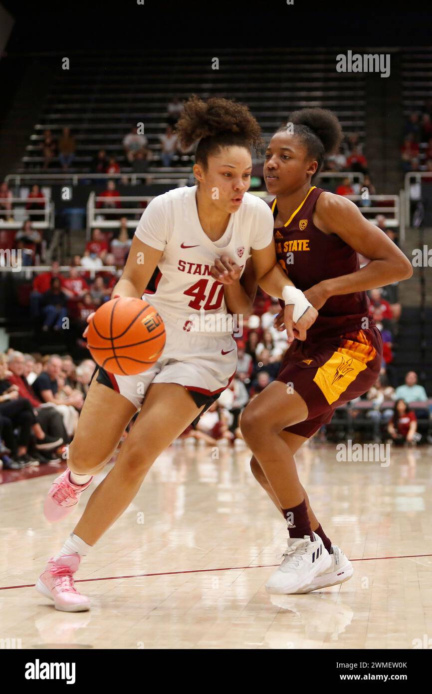 STANFORD, CA - FEBRUARY 25: Stanford Cardinal F Courtney Ogden (40 ...