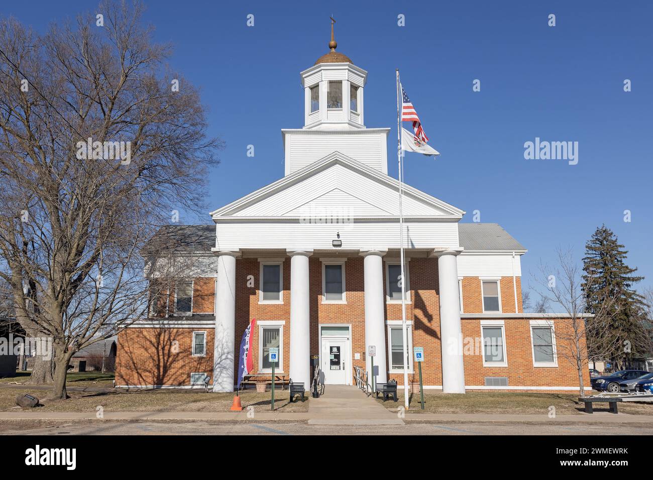 Henderson county courthouse hi-res stock photography and images - Alamy