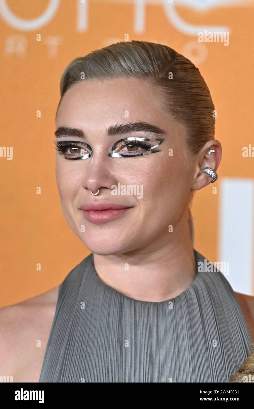 Florence Pugh and Léa Seydoux Stock Photo - Alamy