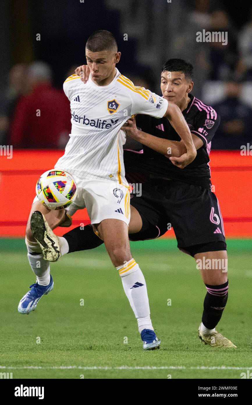 Inter Miami midfielder Tomás Aviles (6) and Los Angeles Galaxy forward ...
