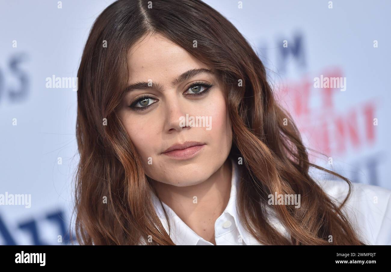 Molly Gordon arriving to the 2024 Film Independent Spirit Awards at the ...