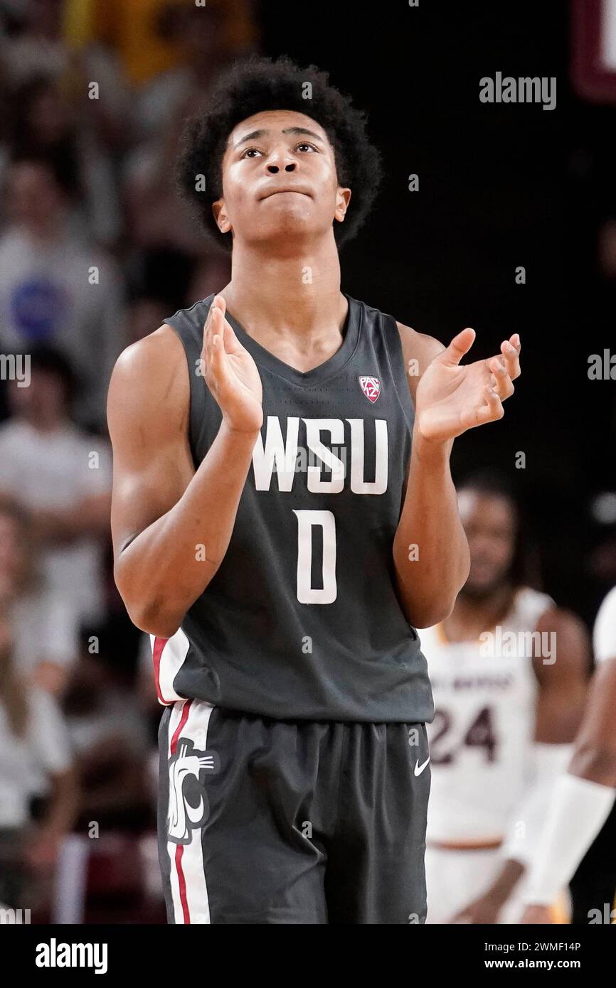 Washington State forward Jaylen Wells (0) during of an NCAA college ...