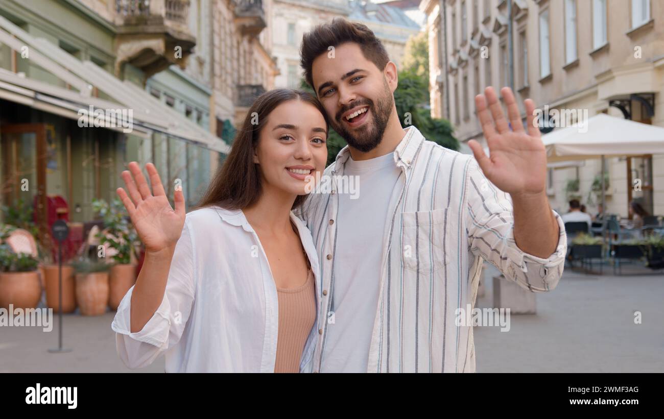 European family coming together hi-res stock photography and images - Alamy