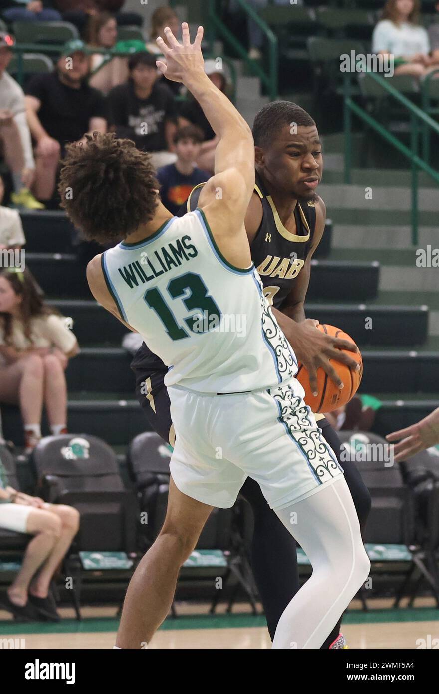 New Orleans, USA. 25th Feb, 2024. Tulane Green Wave guard Tre' Williams ...