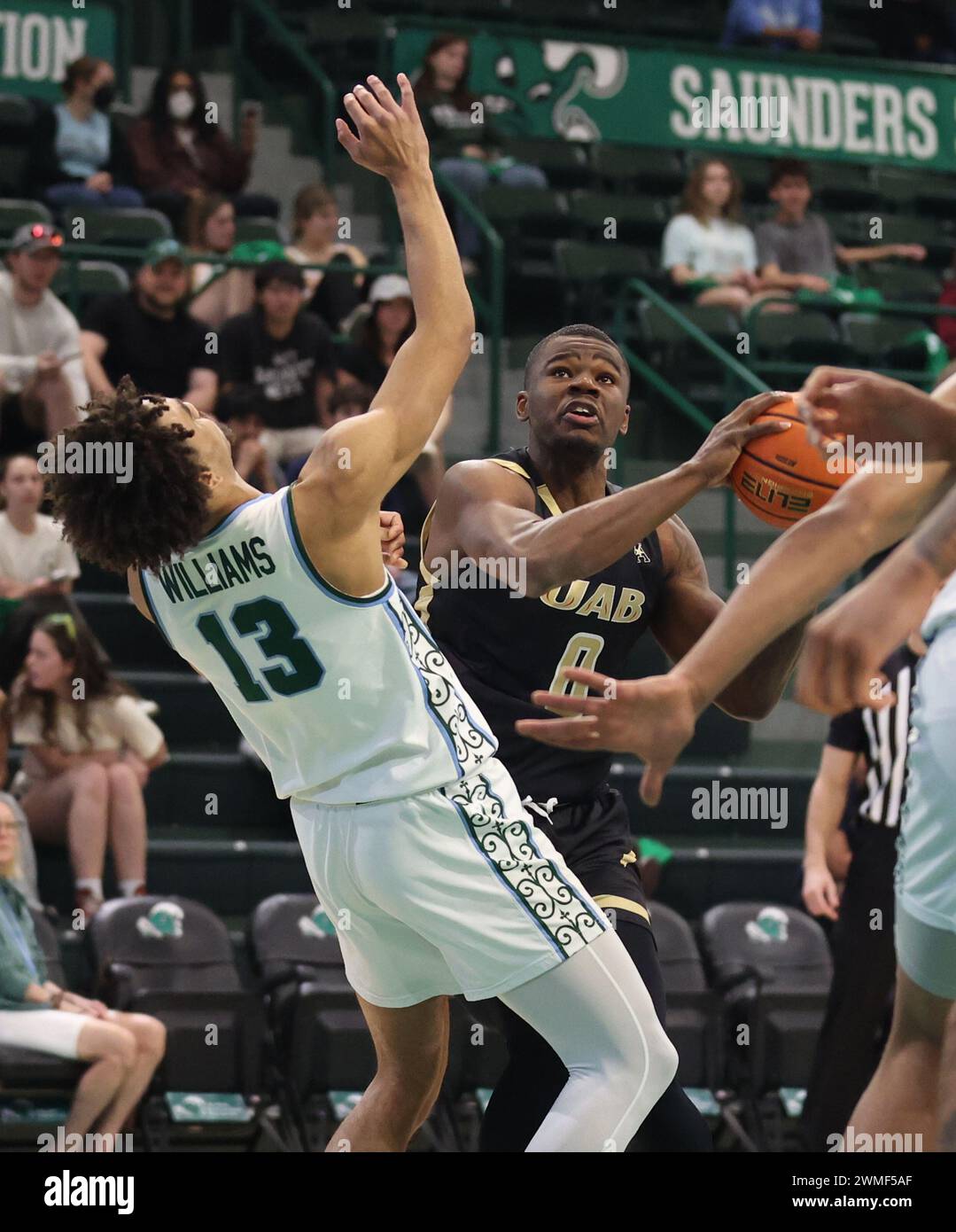 New Orleans, USA. 25th Feb, 2024. Tulane Green Wave guard Tre' Williams ...