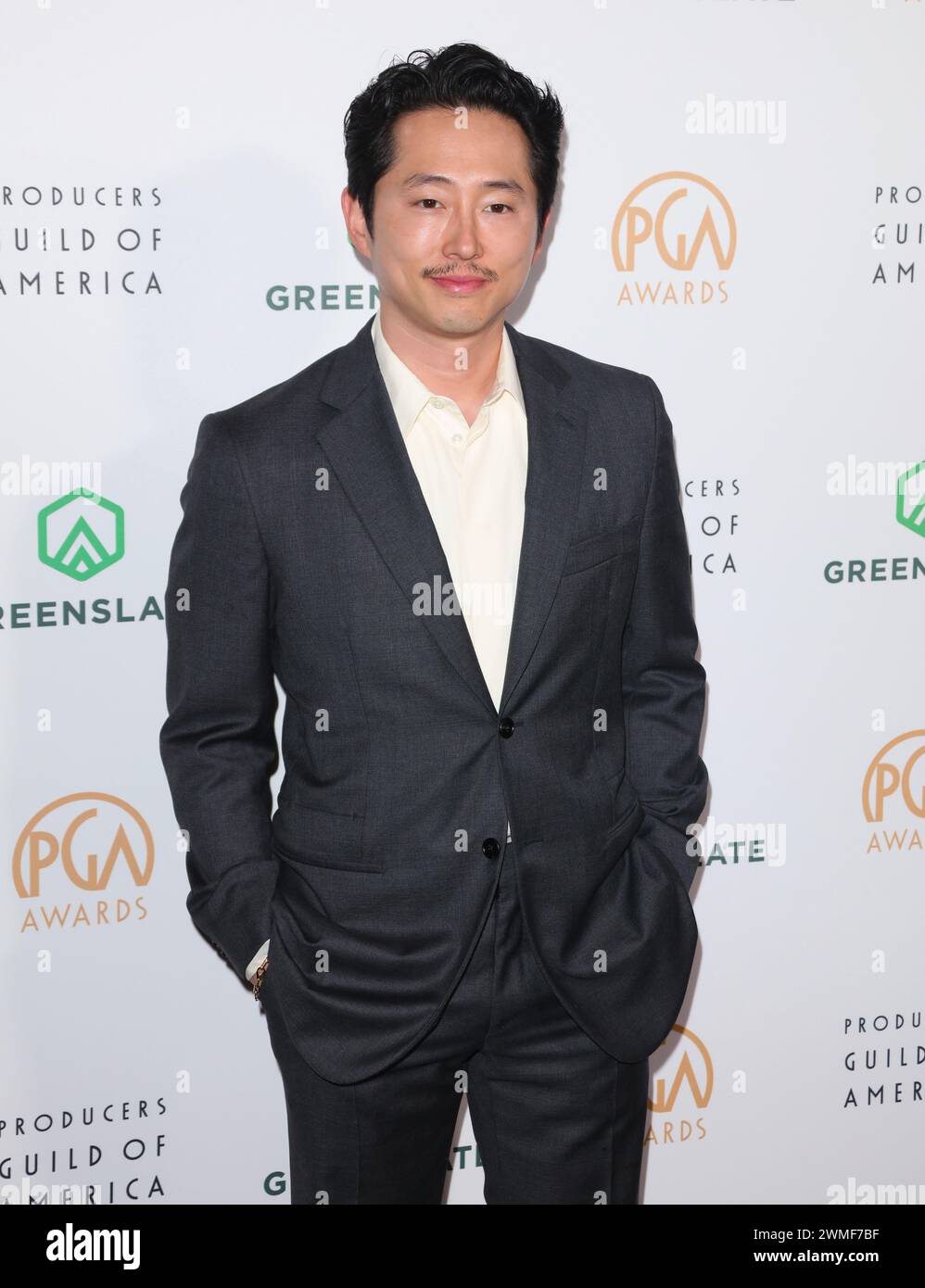Hollywood, USA. 25th Feb, 2024. Steven Yeun arrives at The 35 Annual ...