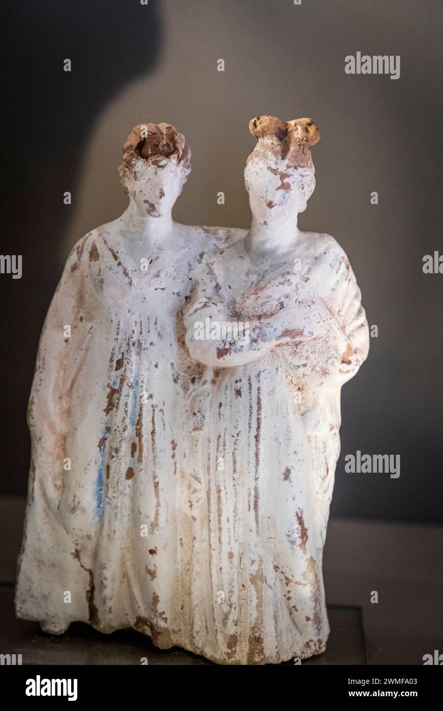 female figurines, terracotta, graeco roman period, Musei Vaticani ...