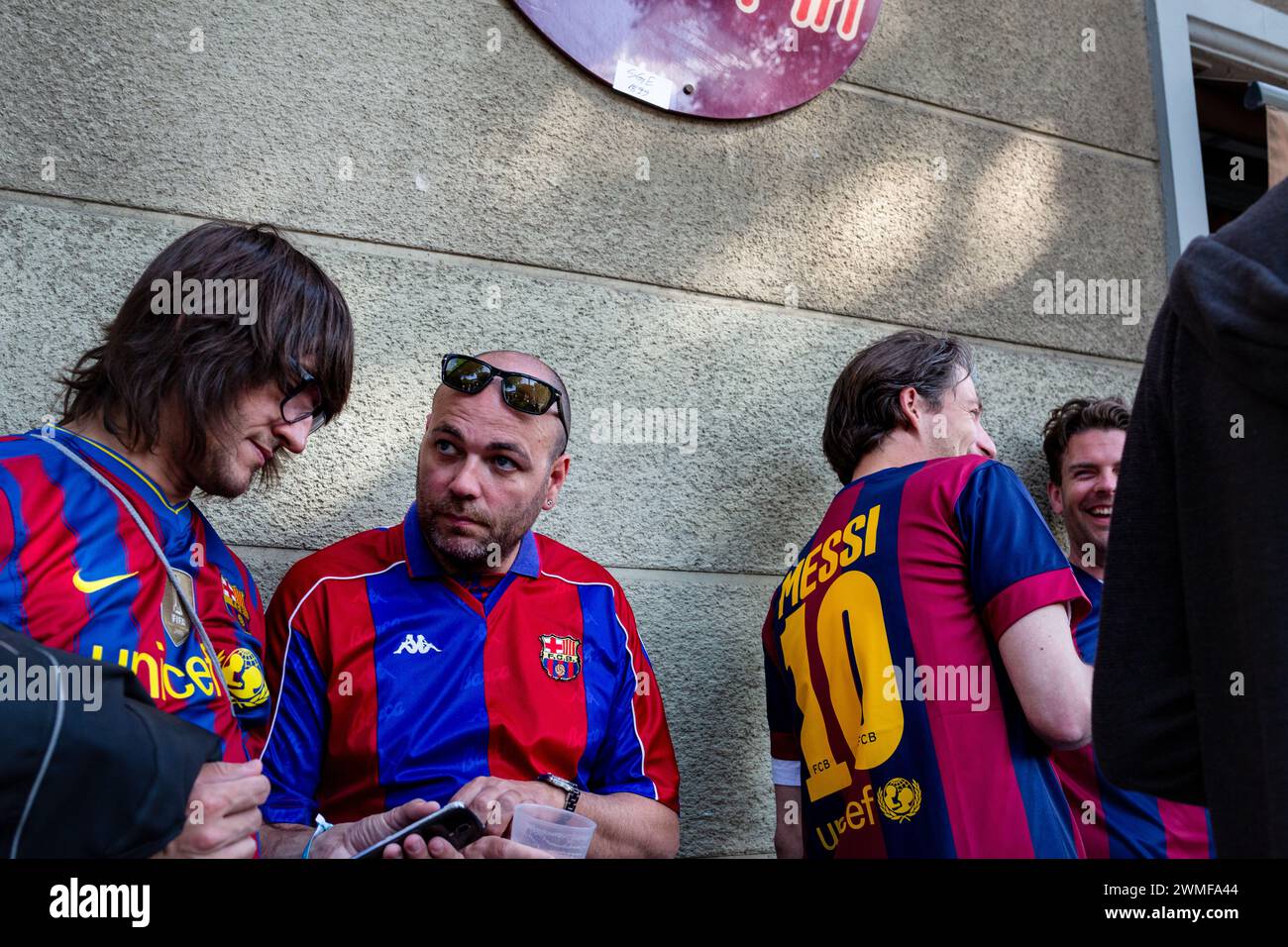 Atmosphere tension hi-res stock photography and images - Alamy