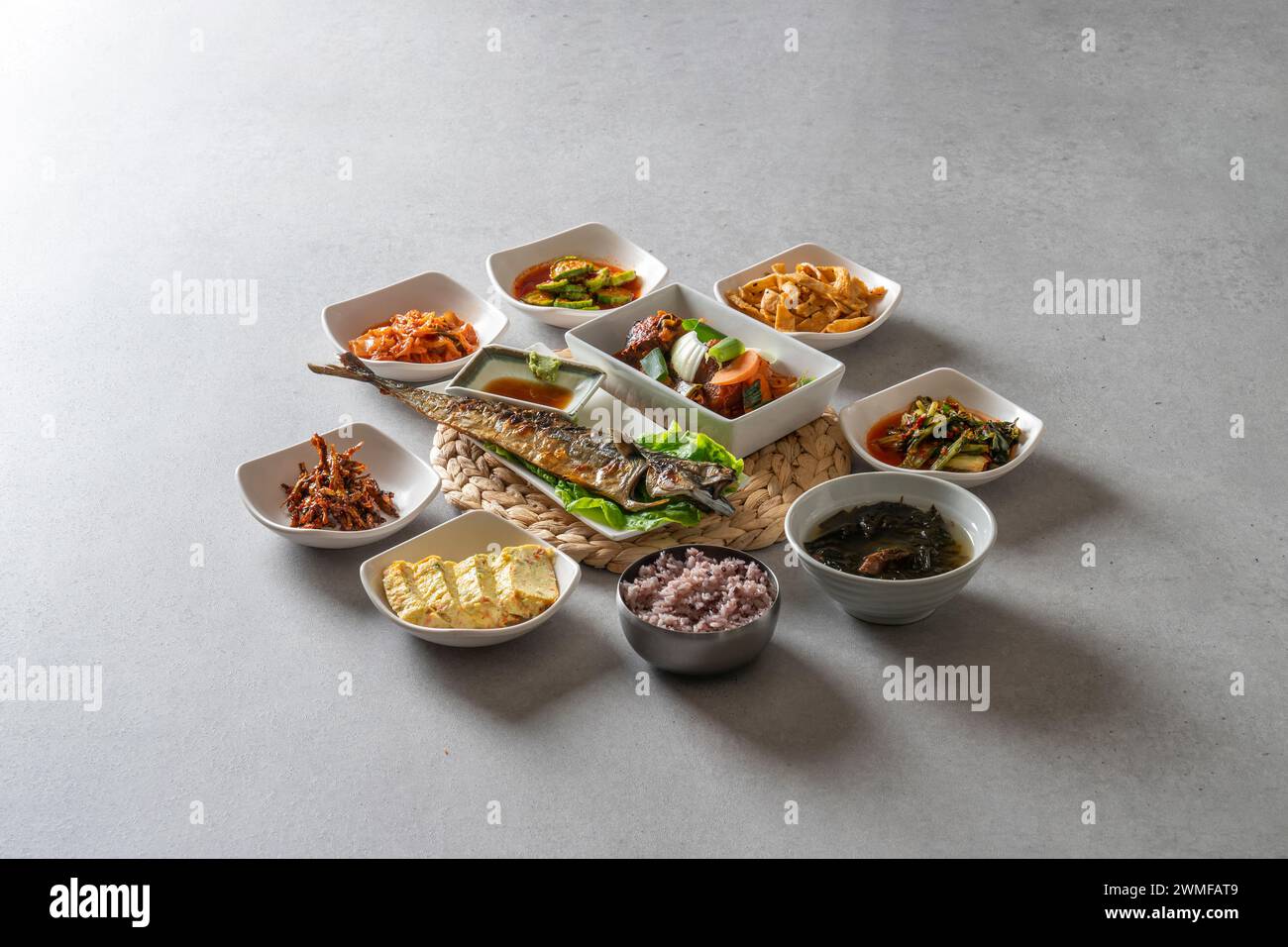 Korean food dish Set Menu of Napa Wraps with Pork Set Menu with Braised ...
