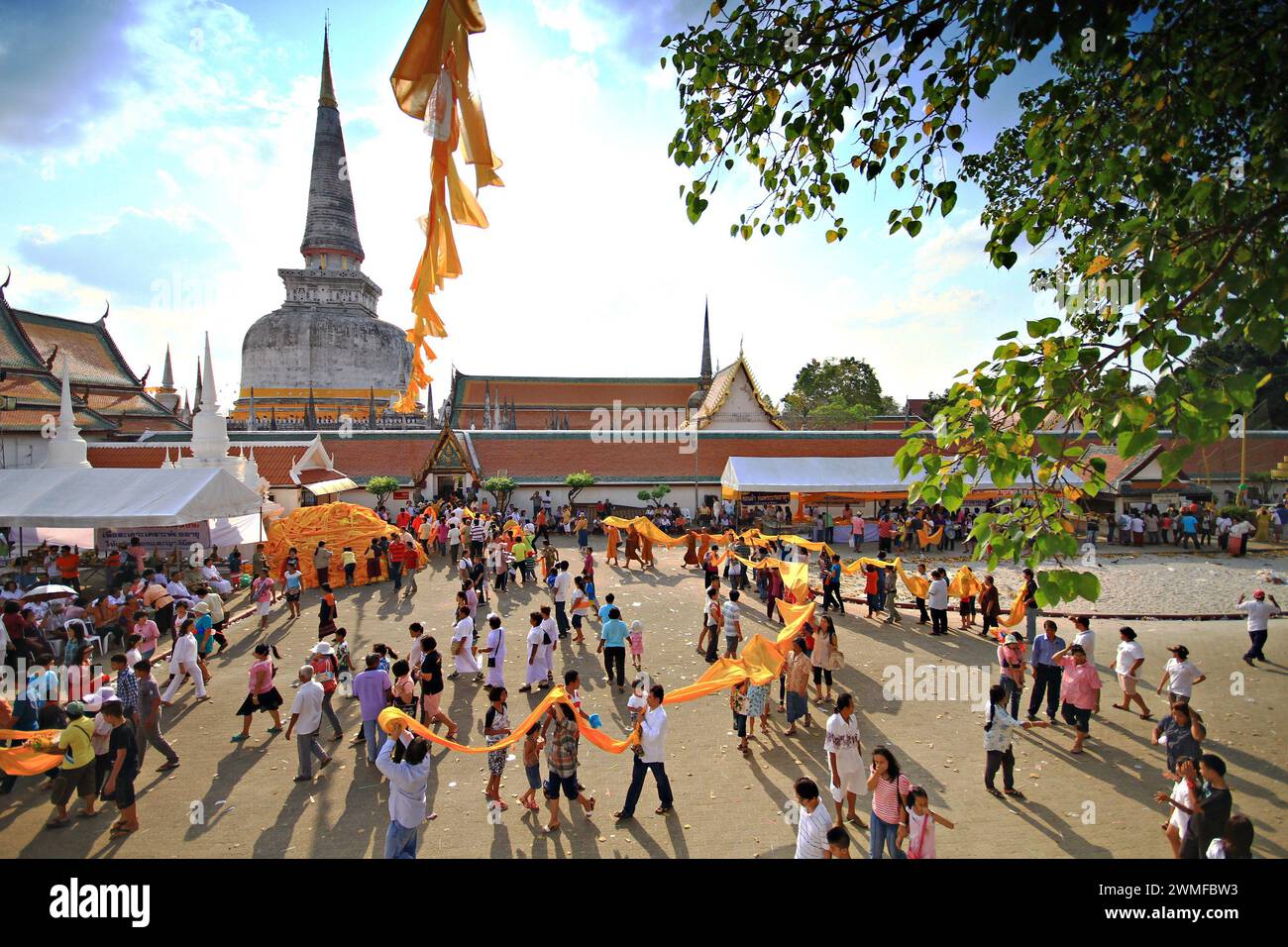Makha puja parade hi-res stock photography and images - Alamy