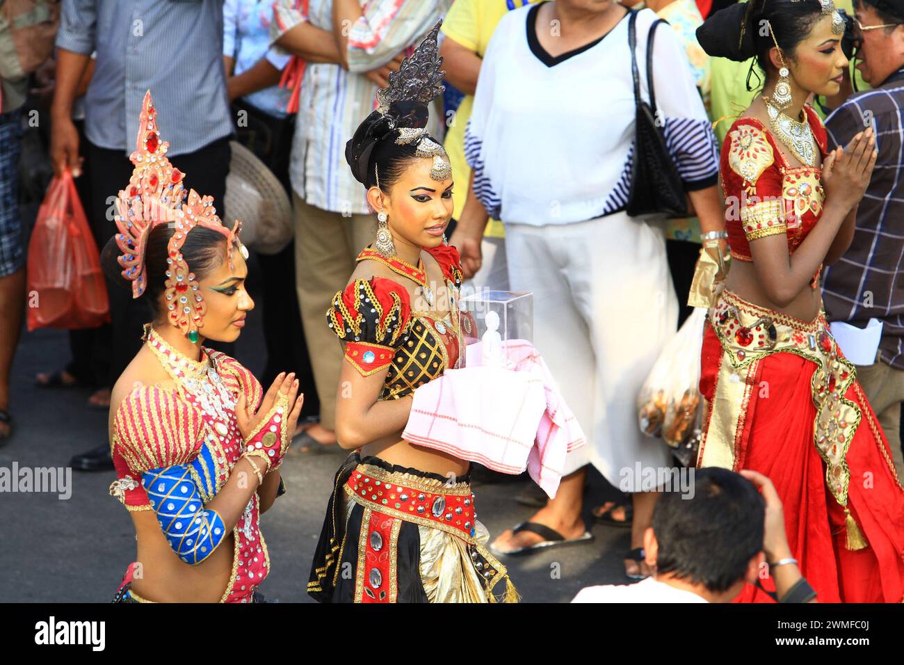 Makha puja parade hi-res stock photography and images - Alamy
