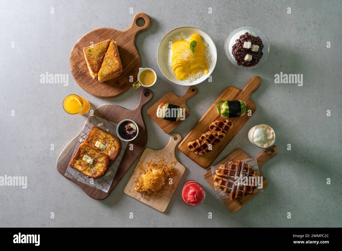 Korean food dish meal patbingsu, adzuki-bean ice dessert Spam Musubi ...