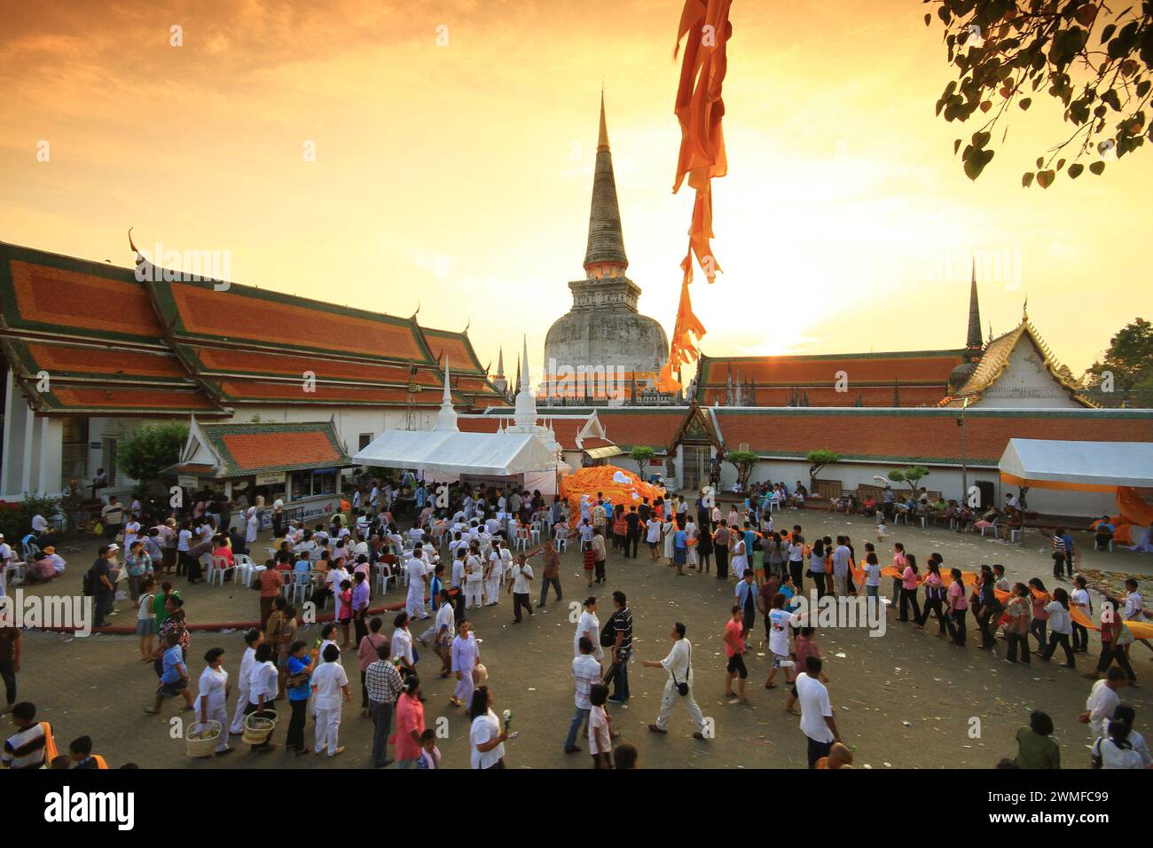 Makha puja parade hi-res stock photography and images - Alamy