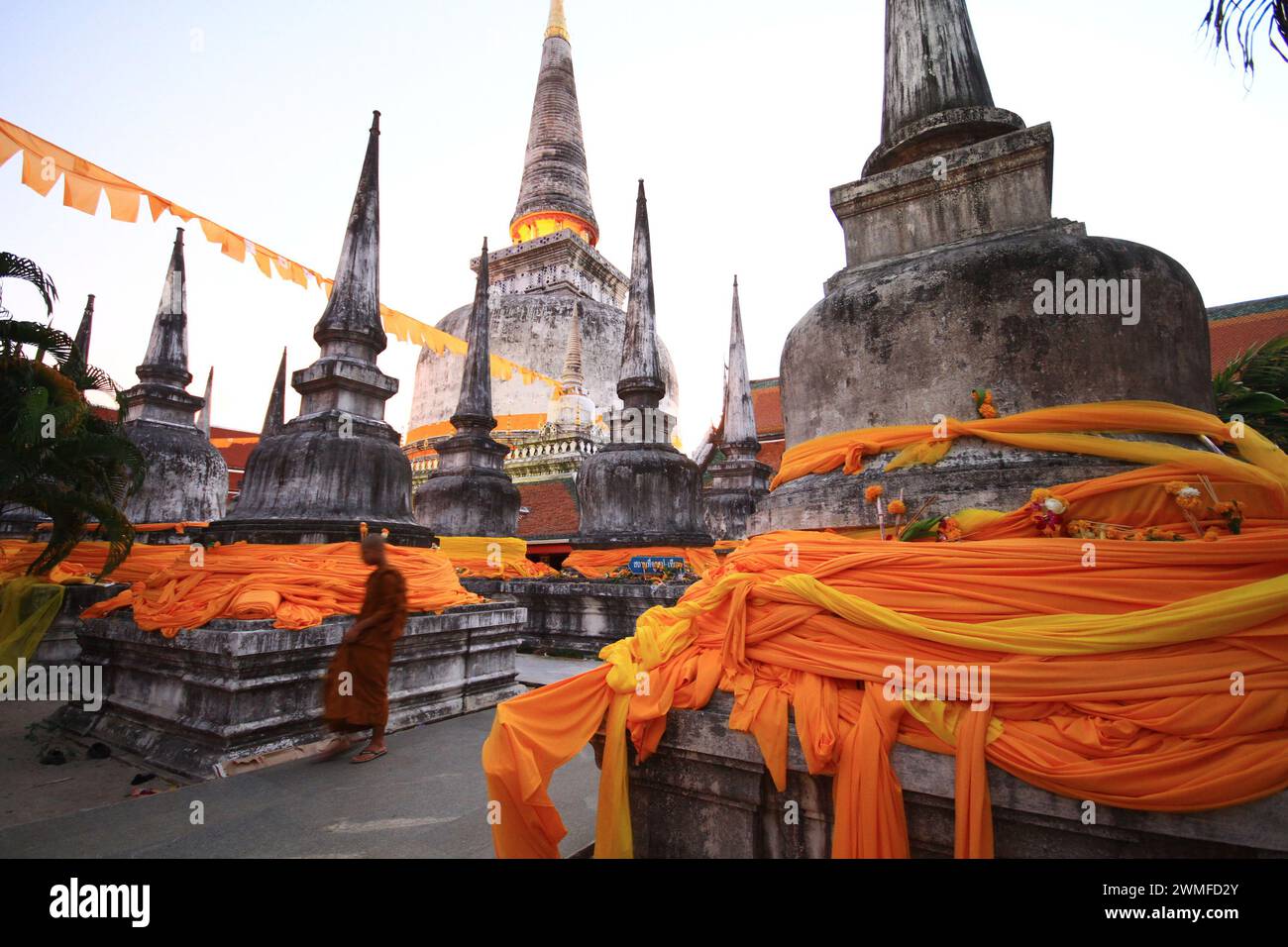 Makha puja parade hi-res stock photography and images - Alamy