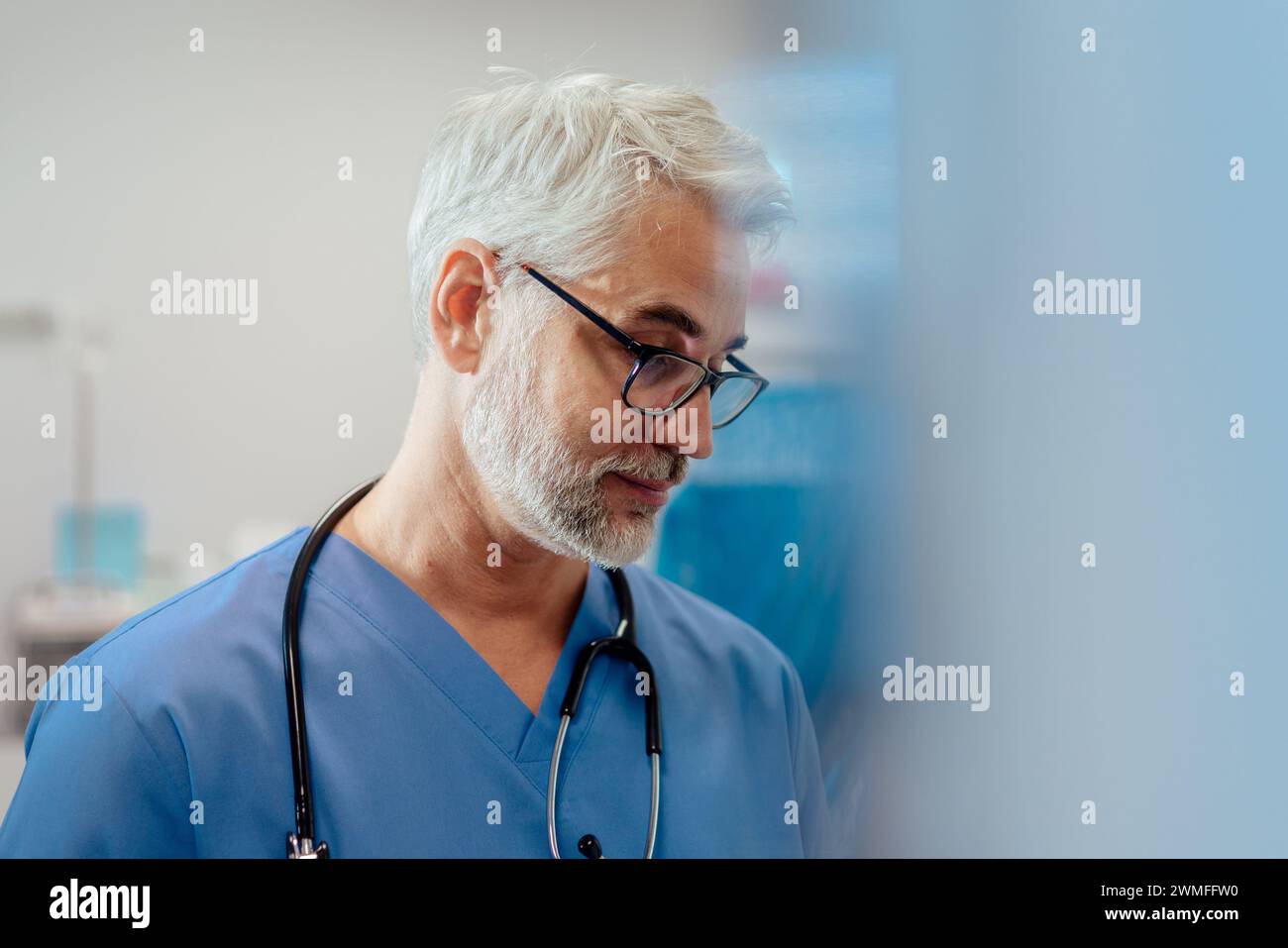 Hospital er ward hi-res stock photography and images - Alamy