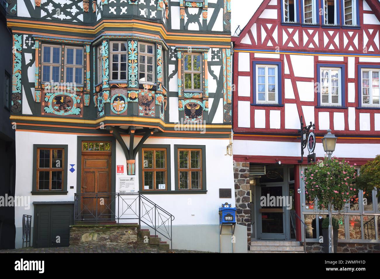 Entrance to the Killingerhaus with oriel and decorations, post ...