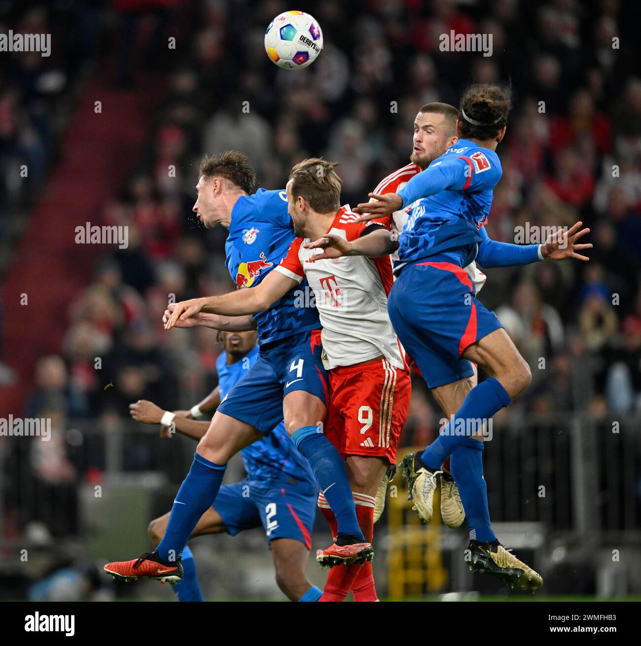 Header duel One-on-one action Harry Kane FC Bayern Munich FCB (09) Eric ...