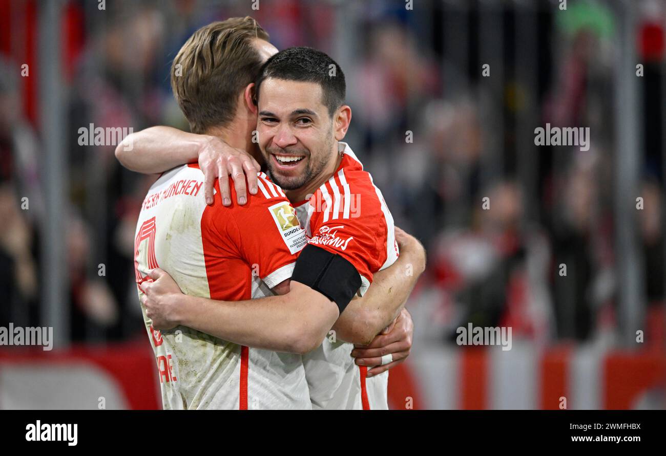 Goal celebration, cheering, Harry Kane FC Bayern Munich FCB (09) with ...