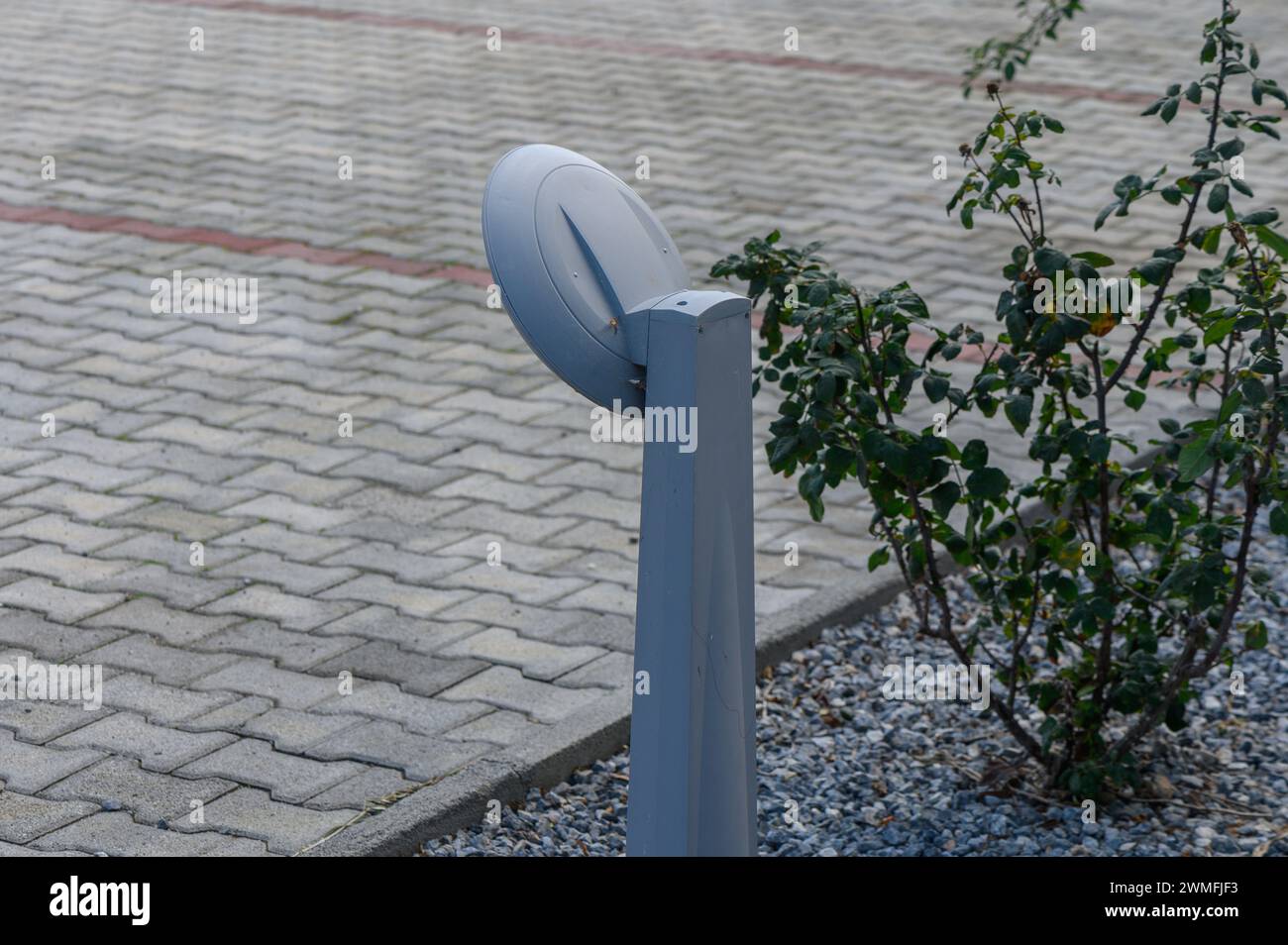 street lighting in a residential complex Stock Photo - Alamy