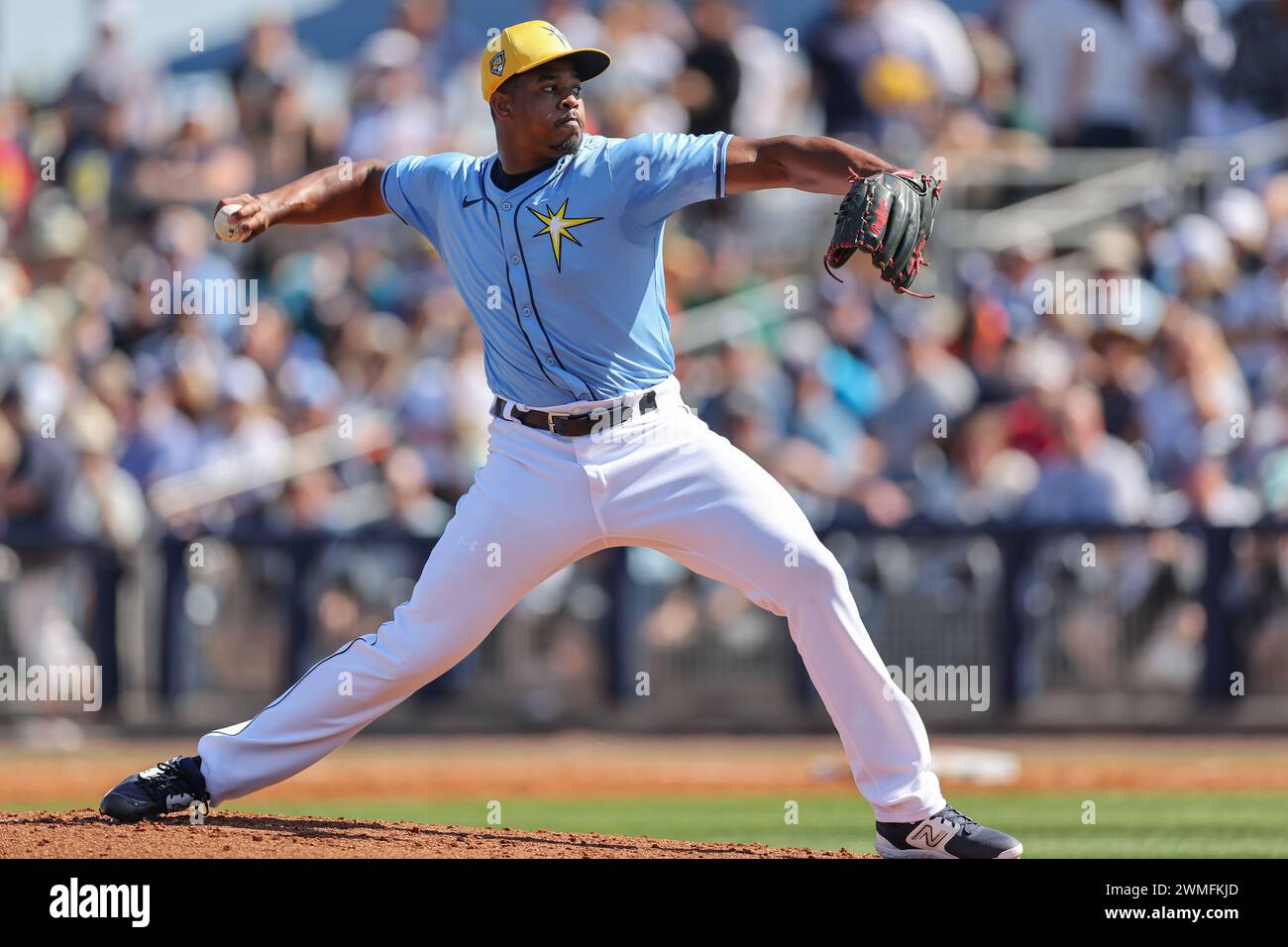 Port Charlotte, FL: Tampa Bay Rays pitcher Carlos Garcia (86) delivers ...