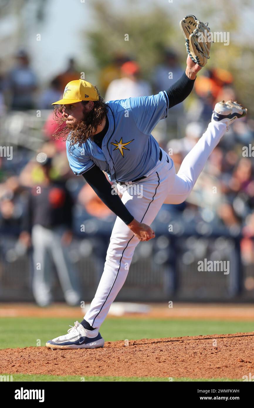 Port Charlotte, FL: Tampa Bay Rays pitcher Austin Vernon (34) delivers ...