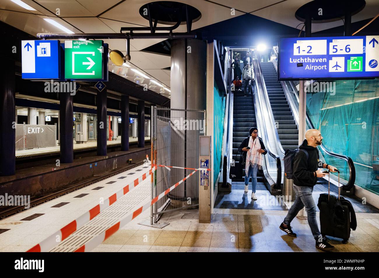 SCHIPHOL - Train passengers at Schiphol Airport will have fewer trains ...