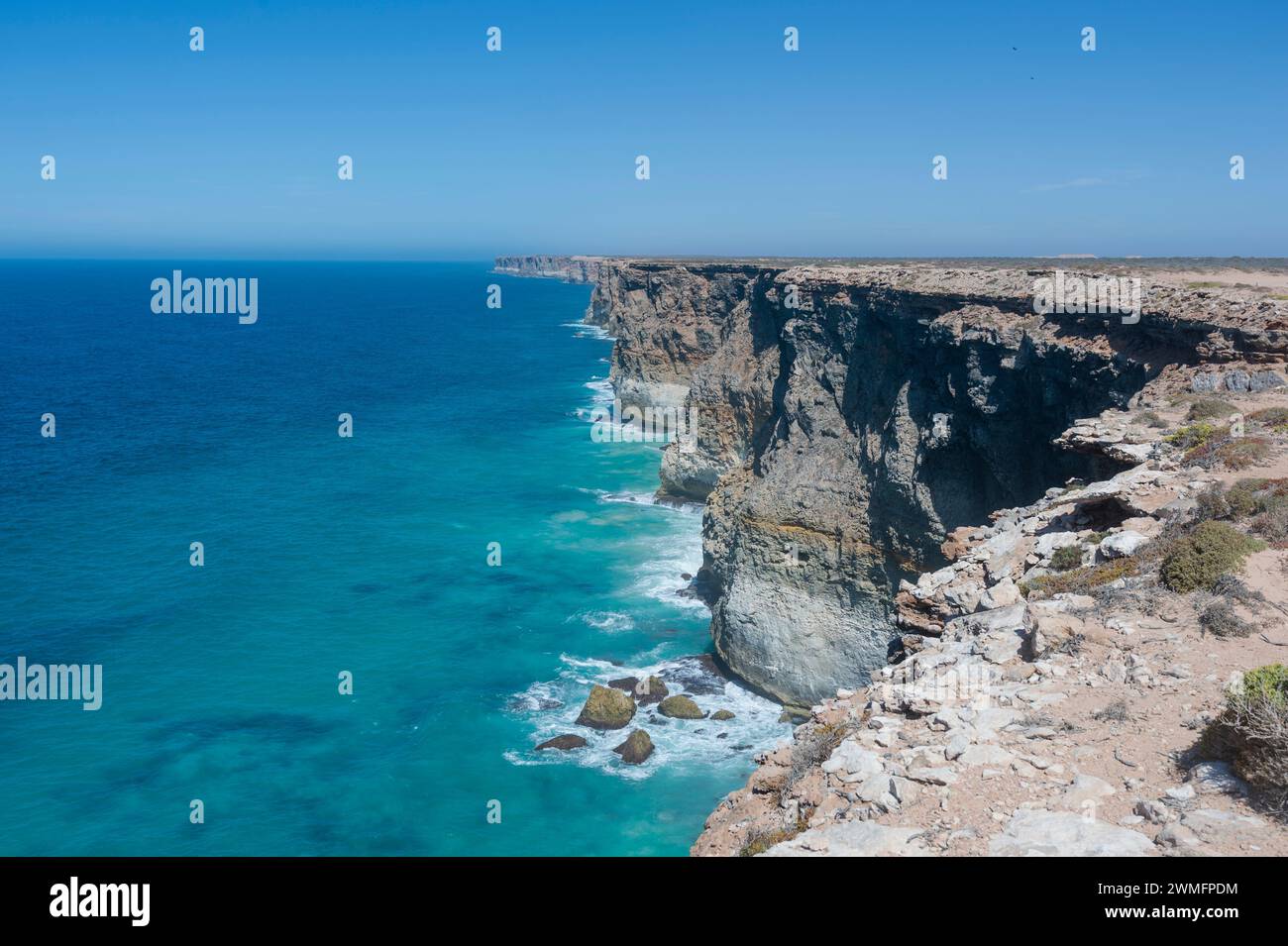 Interesting coastal cliffs hi-res stock photography and images - Alamy