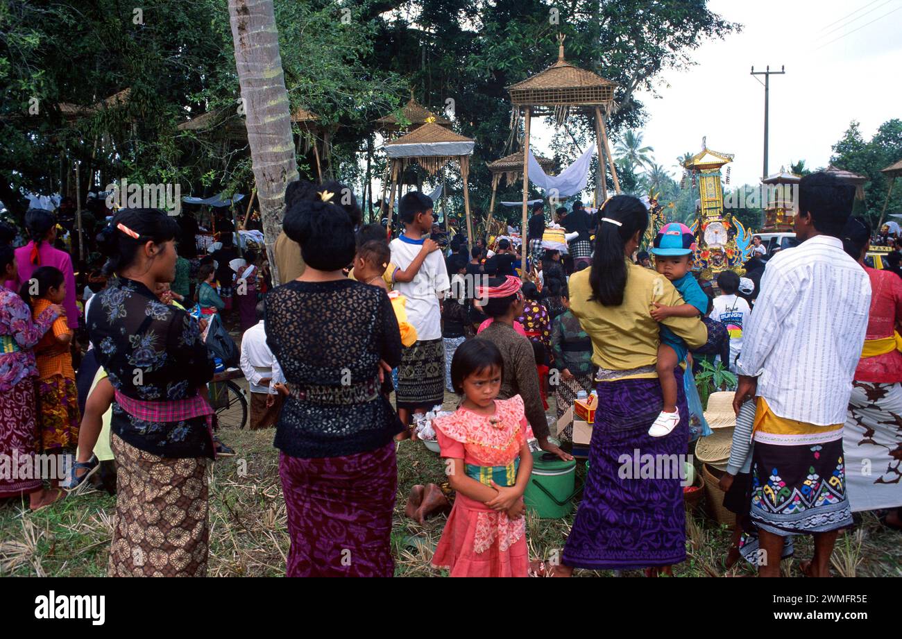 Hindu cremation ceremony. Bali, Indonesia Stock Photo - Alamy Hindu cremation ceremony. Bali, Indonesia Stock Photo - Alamy