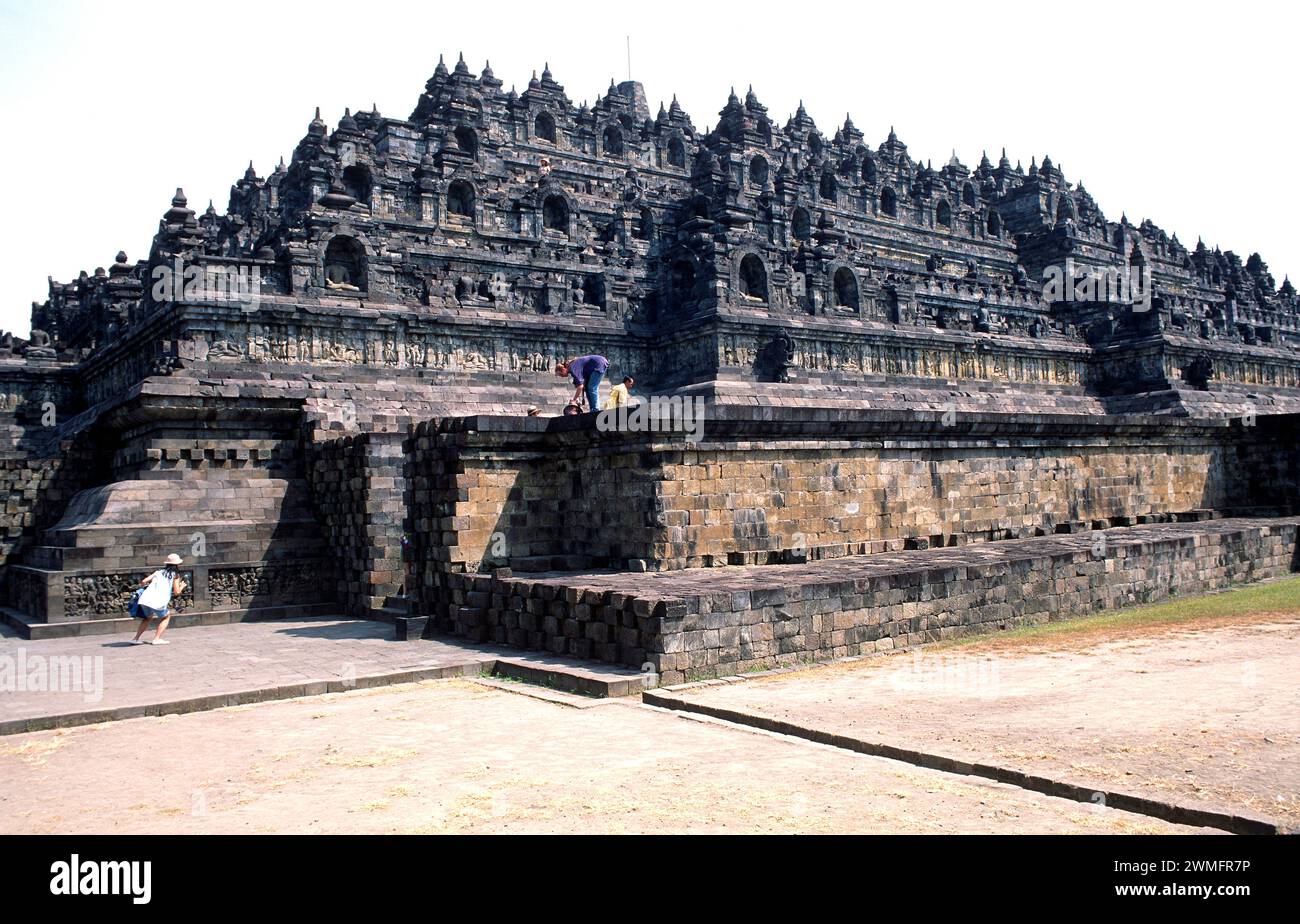 7th century mahayana buddhist temple hi-res stock photography and ...